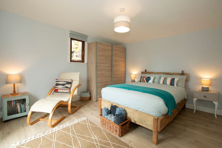 Sunnybank - Spacious Apartment - Topsham