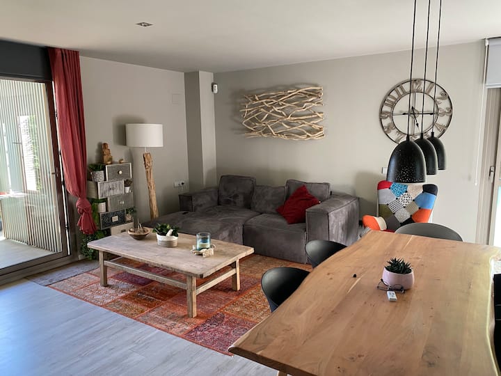 Planta Baja Tranquila Con Jardín Cerca Bcn - Sabadell