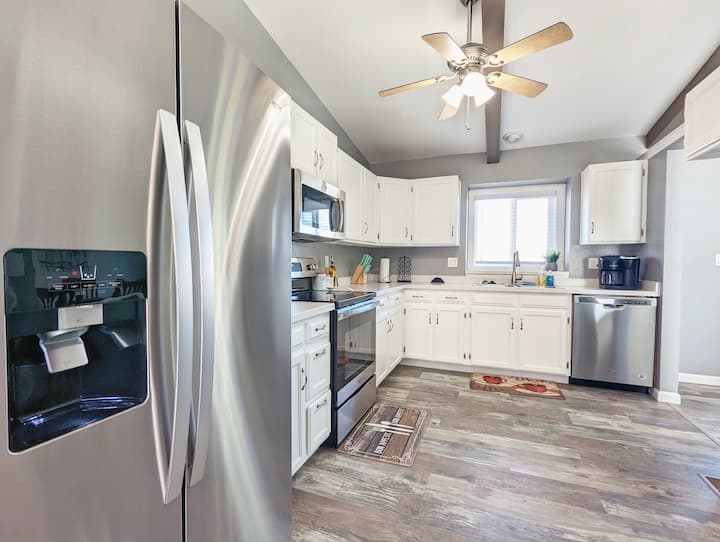 The Peakview Mirage [Newly Renovated Near Usafa] - Black Forest, CO
