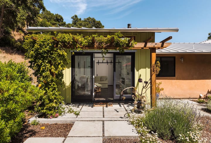 Serene 1-bedroom Guest House - Avila Beach, CA