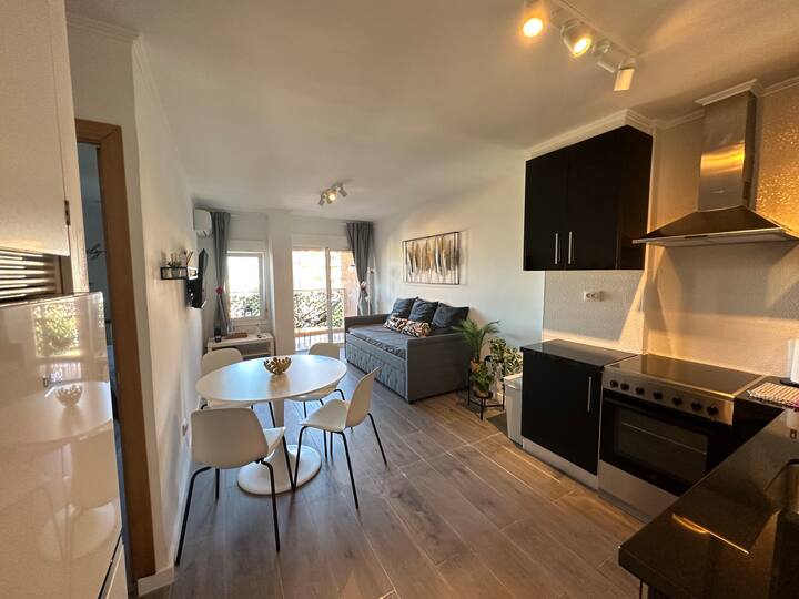 Apt Céntrico Con Vistas, Recepción 24h Y Piscinas - Benalmádena