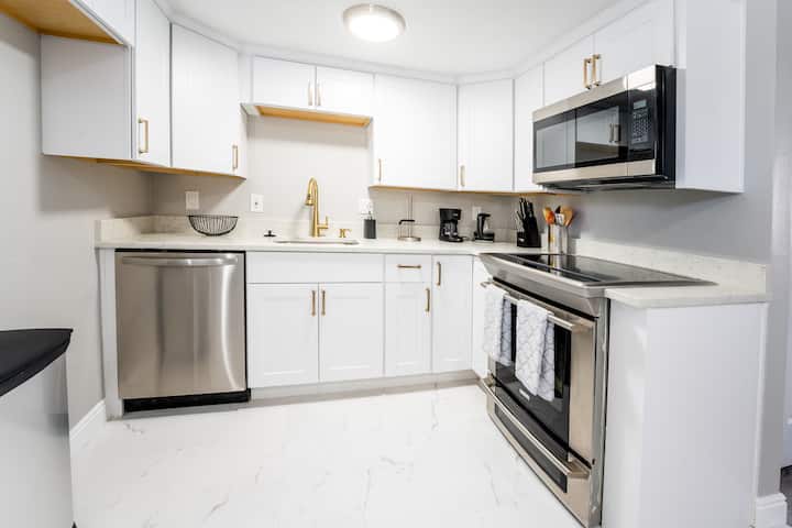 Centrally Located To Downtown - Denver, CO