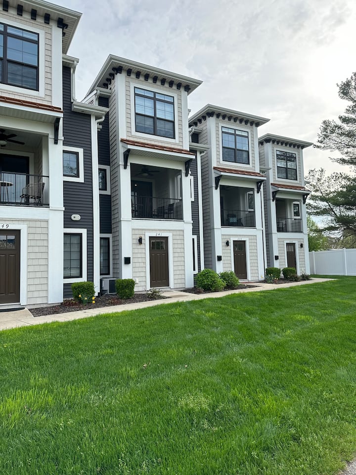 Peaceful Condo - Grand Haven, MI