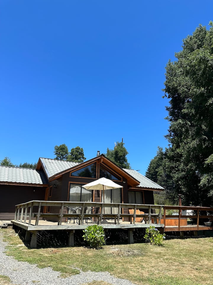 Casa Con Servicio De Tinaja - Villarrica