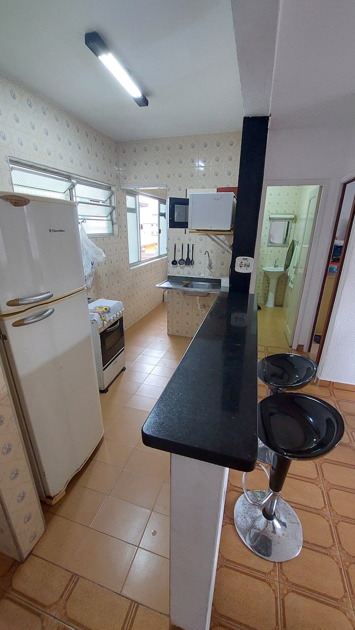 Apto Na Pg 1 Quarto + Garagem P/ 1 Carro - Praia Grande