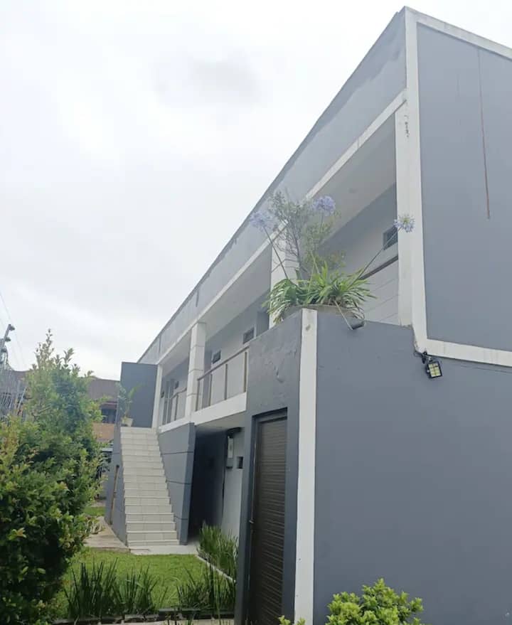 Cosy Unit With Wifi And Netflix - Durban