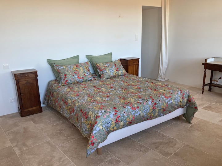 Maison Delière - Chambre Verger - Nyons