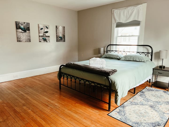 Basecamp For Waterfront Concerts— Walking Distance - バンゴー, ME