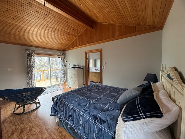 2 Bedrms Cottage W Lake View Beside Trail - Barrie