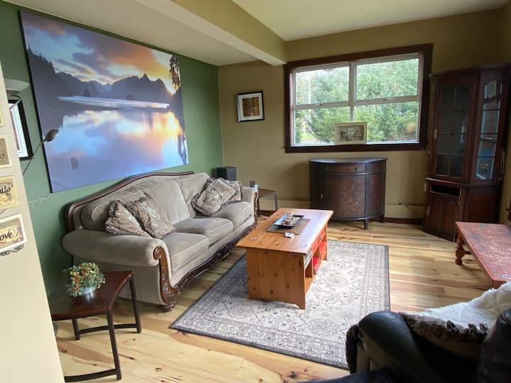 Lakeshore ; Main Level Of House - Mission