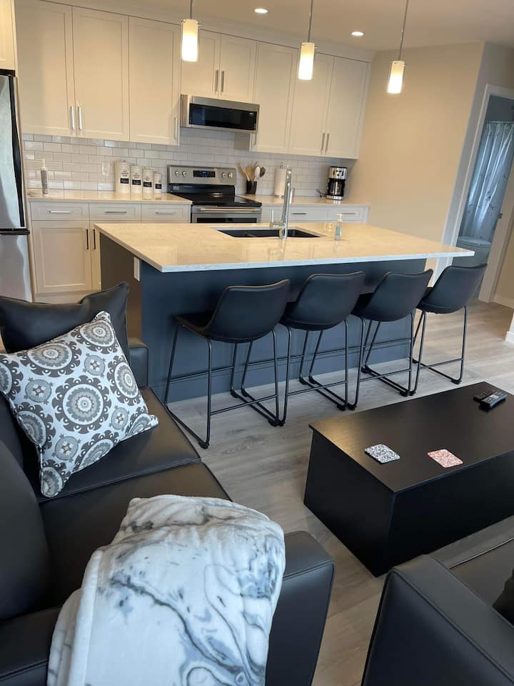 Registered Lakeview Executive Suite - Lake Country