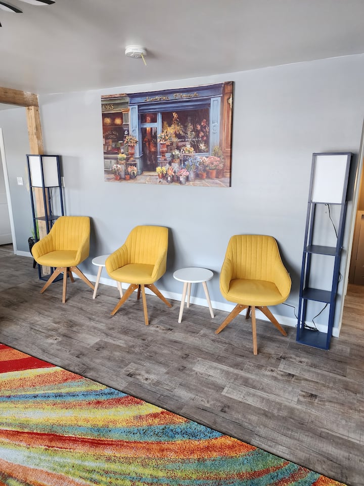 Spacious 3 Bedroom Apartment - Waterville, ME