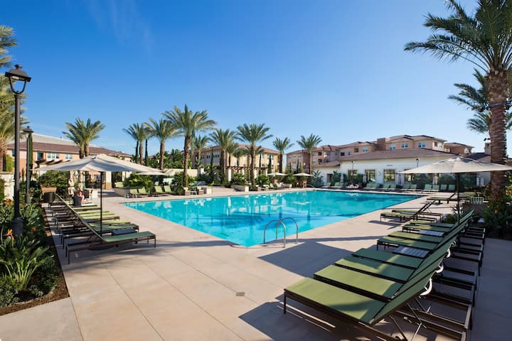 Luxury-irvine/disney/beaches/ - Irvine, CA