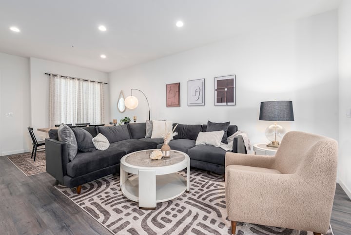 Entire 3 Bedroom (2 Story) - San Marino, CA