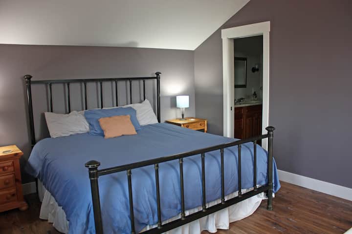 Large Private Studio, Fast Wifi, Dog Friendly - Boulder, CO