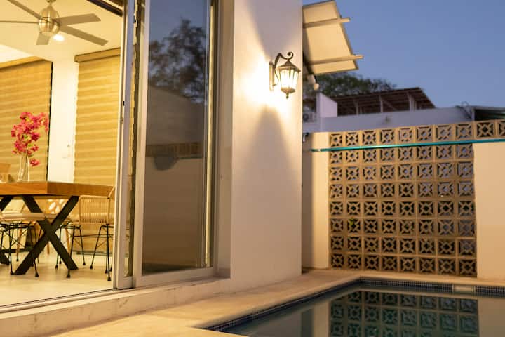 Casavitillo Comforting 4bdr House 3 Min From Beach - Manzanillo