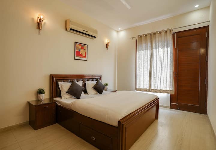 Bristolll - Centrally Located 6 Bhk - Sahibzada Ajit Singh Nagar