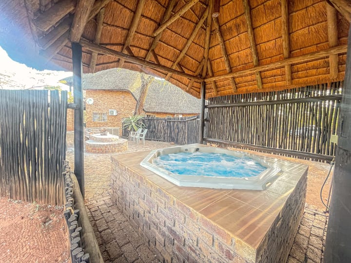 Walking Tall Private Bush Retreat - Marloth Park