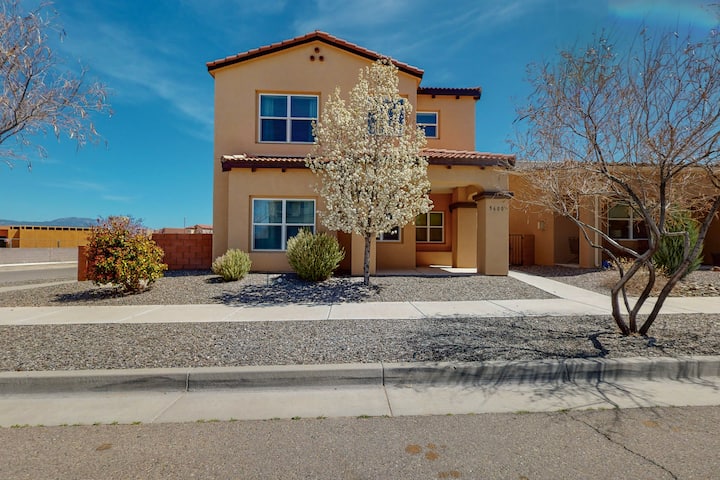 Great 3bd/2.5ba Home In Mesa Del Sol, Garage, Dogs - Albuquerque