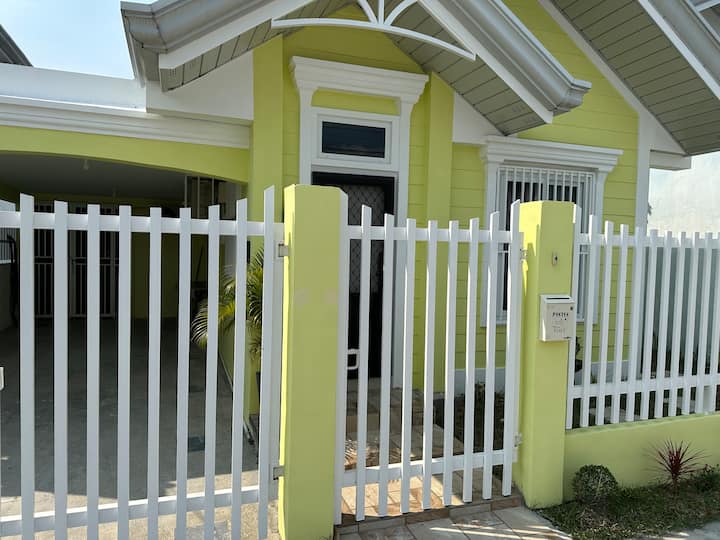 4 Bedroom Bungalow Angeles City, Near Korean Town - Angeles