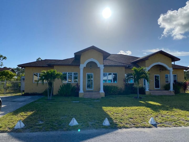 Nice, Relaxing, 1 Bedroom Rental - Freeport