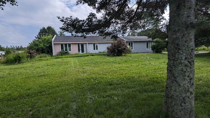 Maison De Ferme Vue Estuaire. - Baie-Comeau