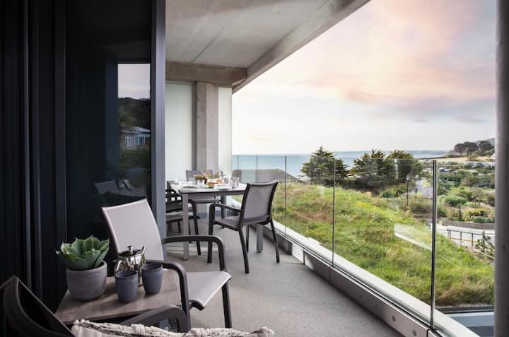 Sea View Terrace - Falmouth University - Falmouth Campus