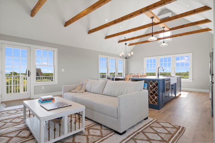 Family Cottage With Ocean Views - Nantucket, MA
