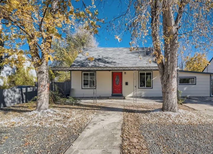 Upstairs Oasis Bedroom - Denver, CO