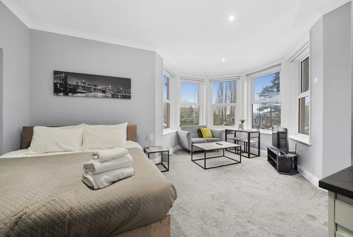Simple Maidstone Gem - Sleeps 2 - Maidstone