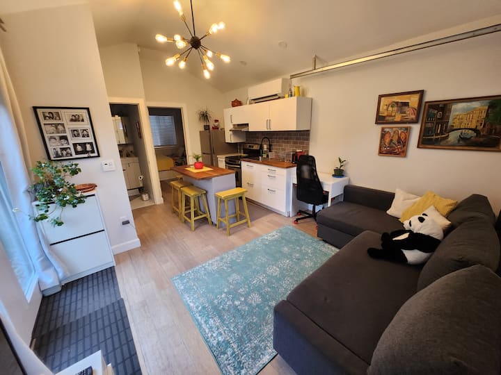 Amazing Cozy Suite Near Subway - Toronto