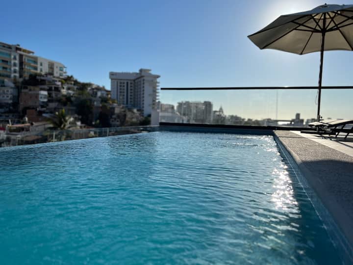 2 Bdrm/2 Bath In Zona Romántica! - Conchas Chinas