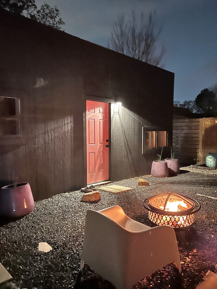 Modern Guesthouse-city Getaway - South Acres / Crestmont Park - Houston