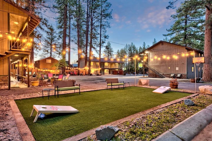 Inn Off Ski Run Blvd: 1 King Bed - Zephyr Cove, NV