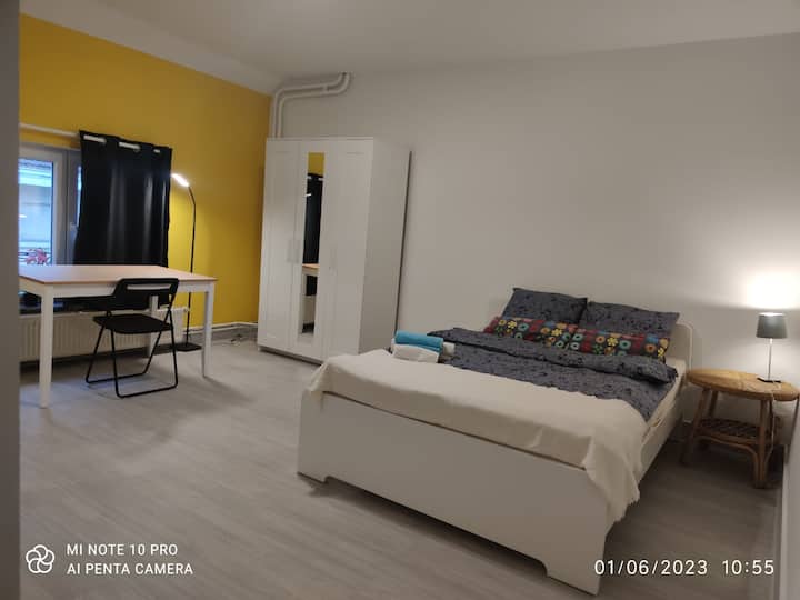 Cozy Studio Eu & Center, Ref C6 - Wemmel