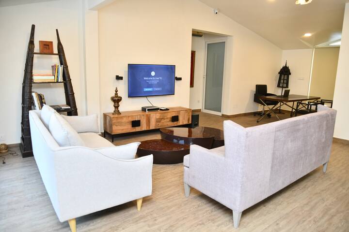 Mulberry Farms - Luxe Farmstay W/pool + Jacuzzi - Manesar