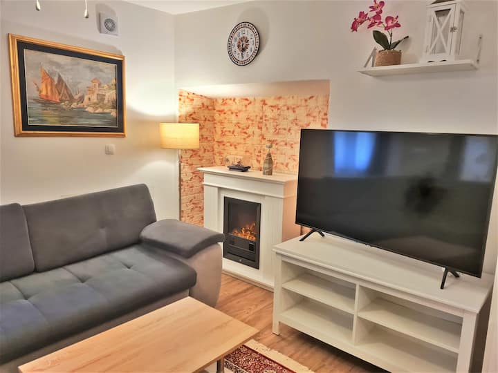 Holiday Place Veli Dvor - Vacation House In Punat - Punat