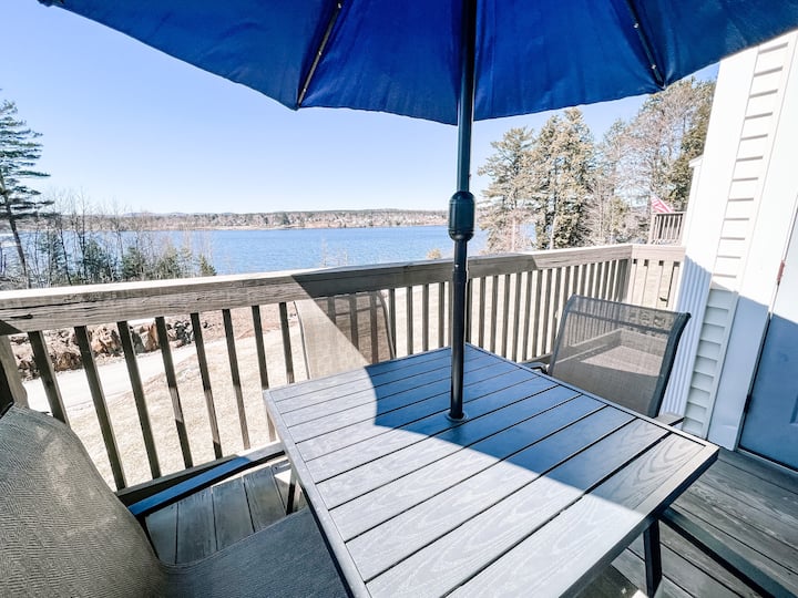 Elegant Waterfront Condo At Lake Winnipesaukee - Laconia, NH