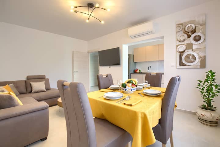 Brand New Apartment D & I - Pula