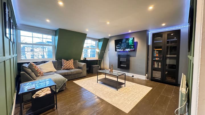 The Town & Park Hideaway - Cheltenham