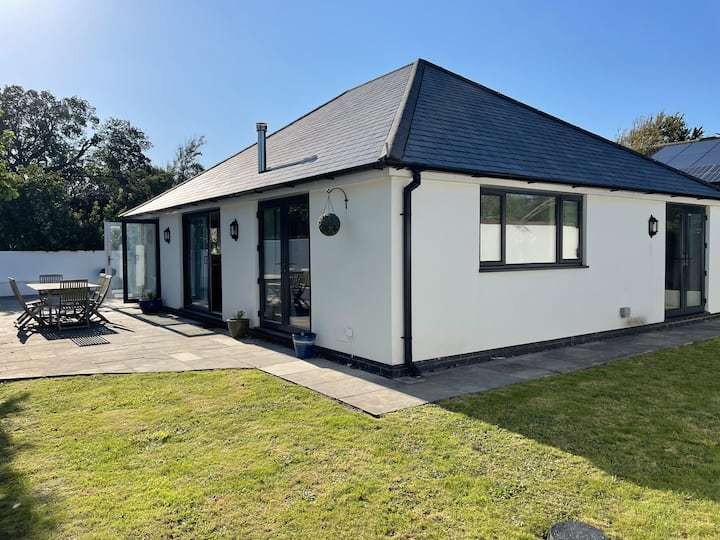 Cosy, Detached, Peaceful, Seaside Cottage - Seaford