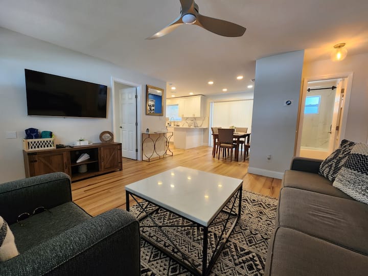 Updated Home In Clearwater, Close To Beaches! - Clearwater