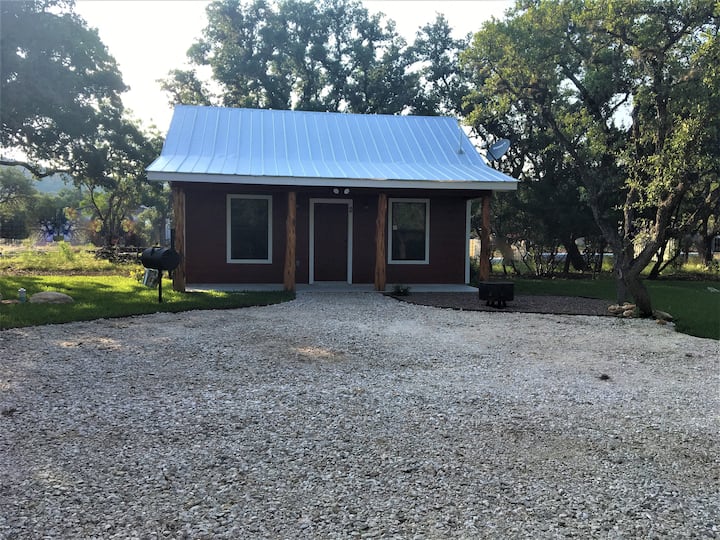 Cold River Cabins
Cabin # 2 - Concan, TX