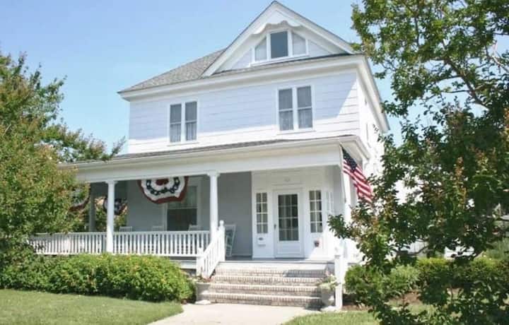 Historic Home 4 Houses To Beach - Cape Charles, VA