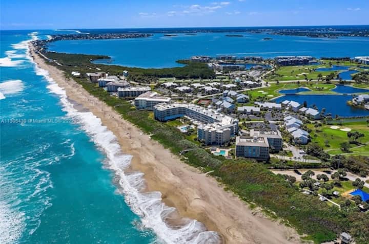 Dreamy Oceanfront Paradise - Stuart, FL