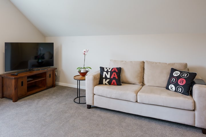 Stunning Super King Suite * Mountain Views * 58m² - Wanaka