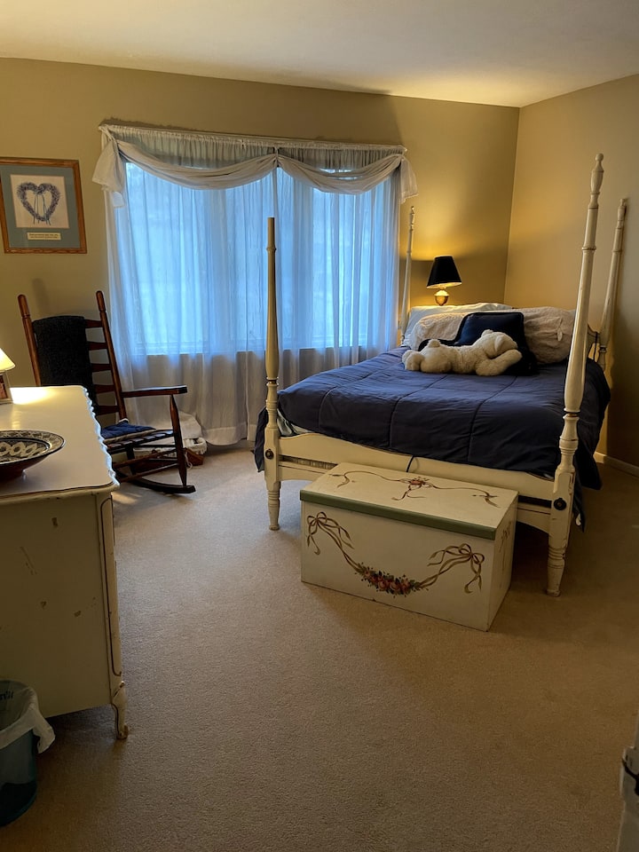 Ravenclaw Bedroom #3 - Paducah, KY