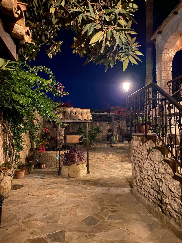 Ottoman House & Garden, Central Kyrenia - Girne