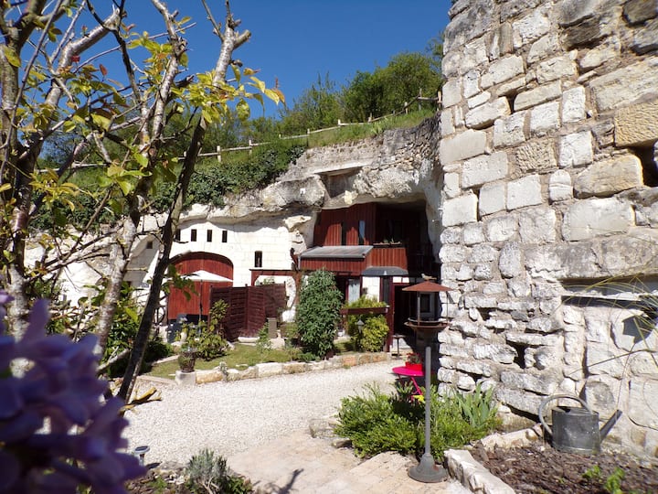 La Chambre Troglo Des Ecuries - Loches