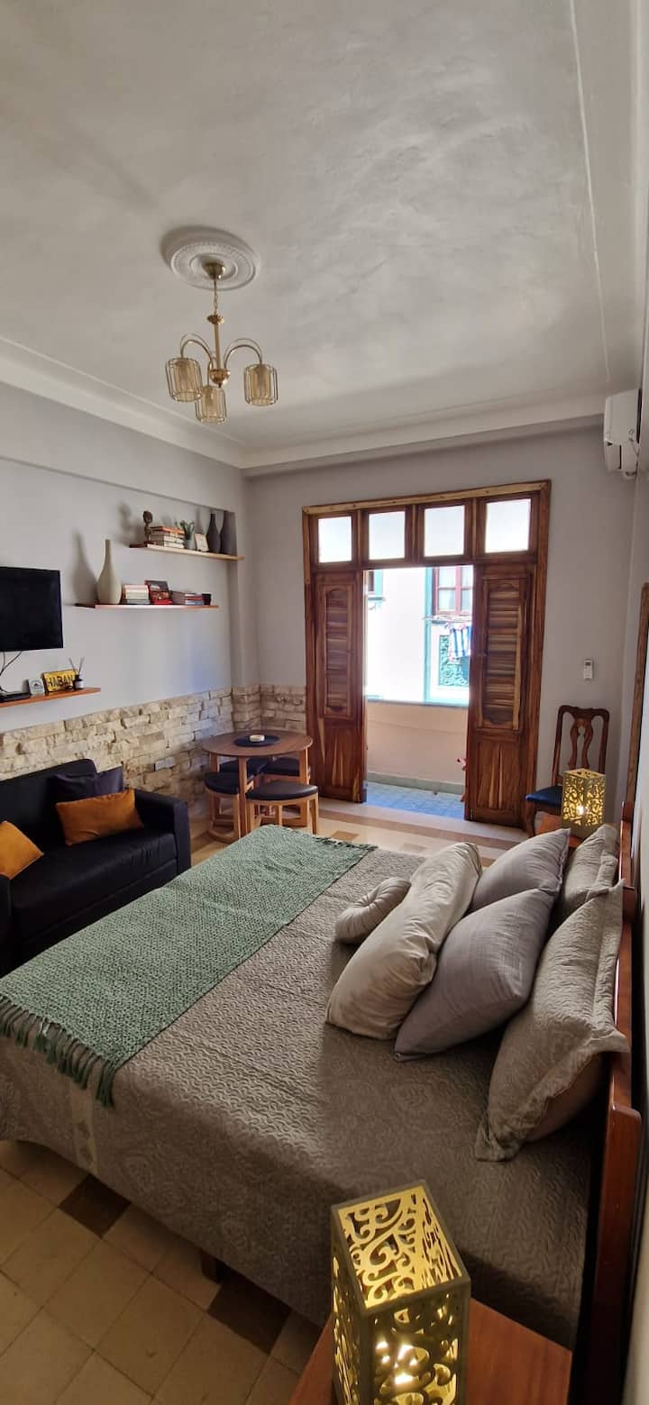 Apartment In Parque Central - La Habana